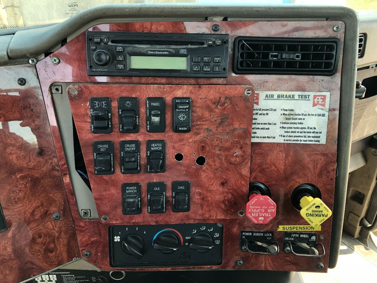 International 9200 Dash Panel for Sale