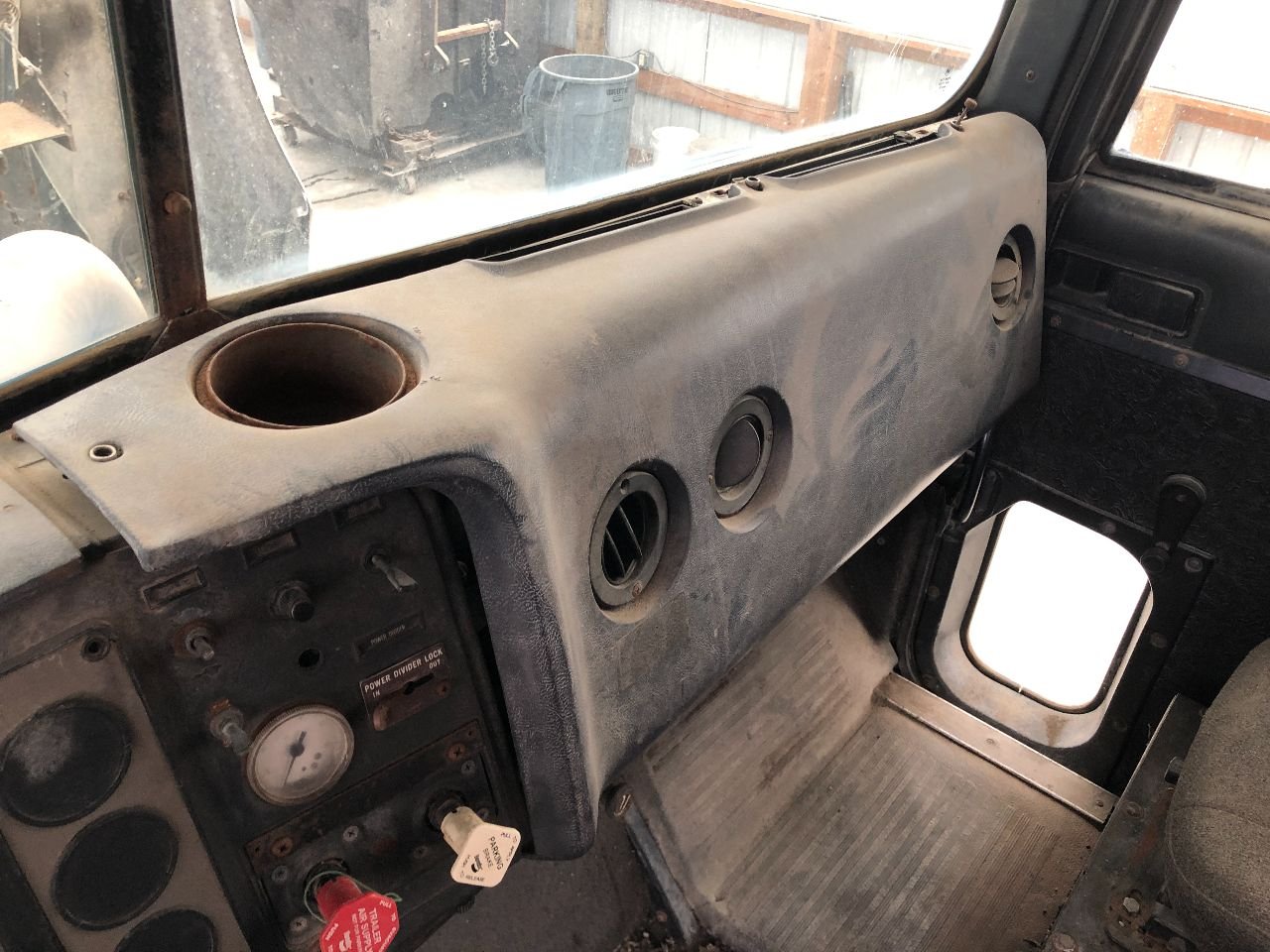 International 9300 Dash Panel for Sale