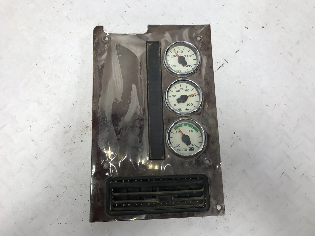 3592547C91 | International 9900 Dash Panel for Sale