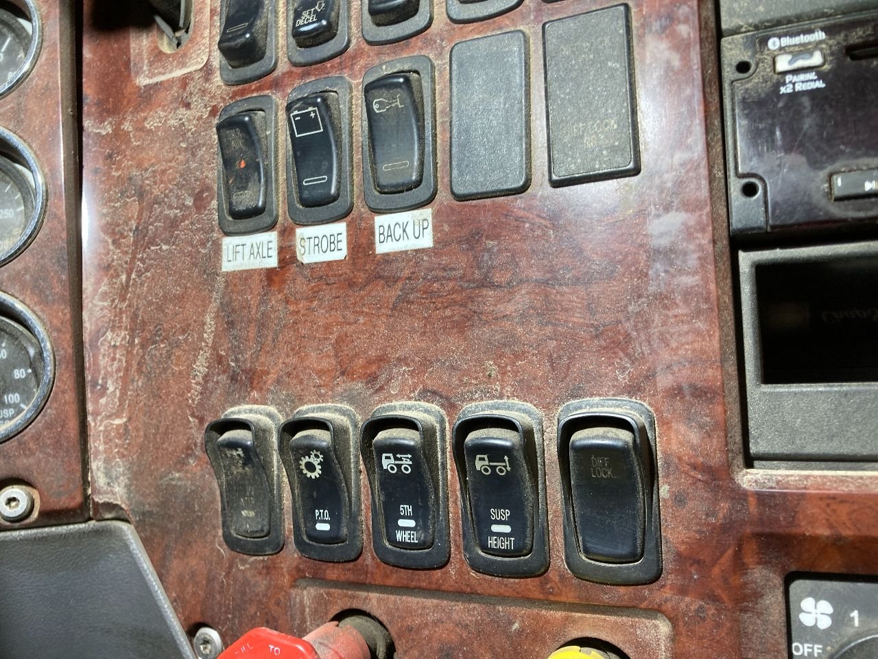 25137036 | Mack CHU Dash Panel for Sale