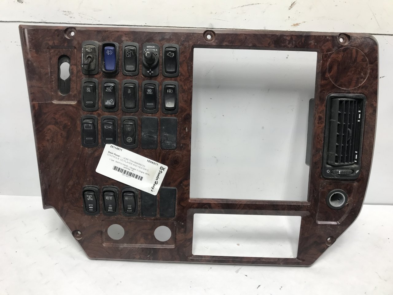 84MT5102M | Mack CXU613 Dash Panel for Sale