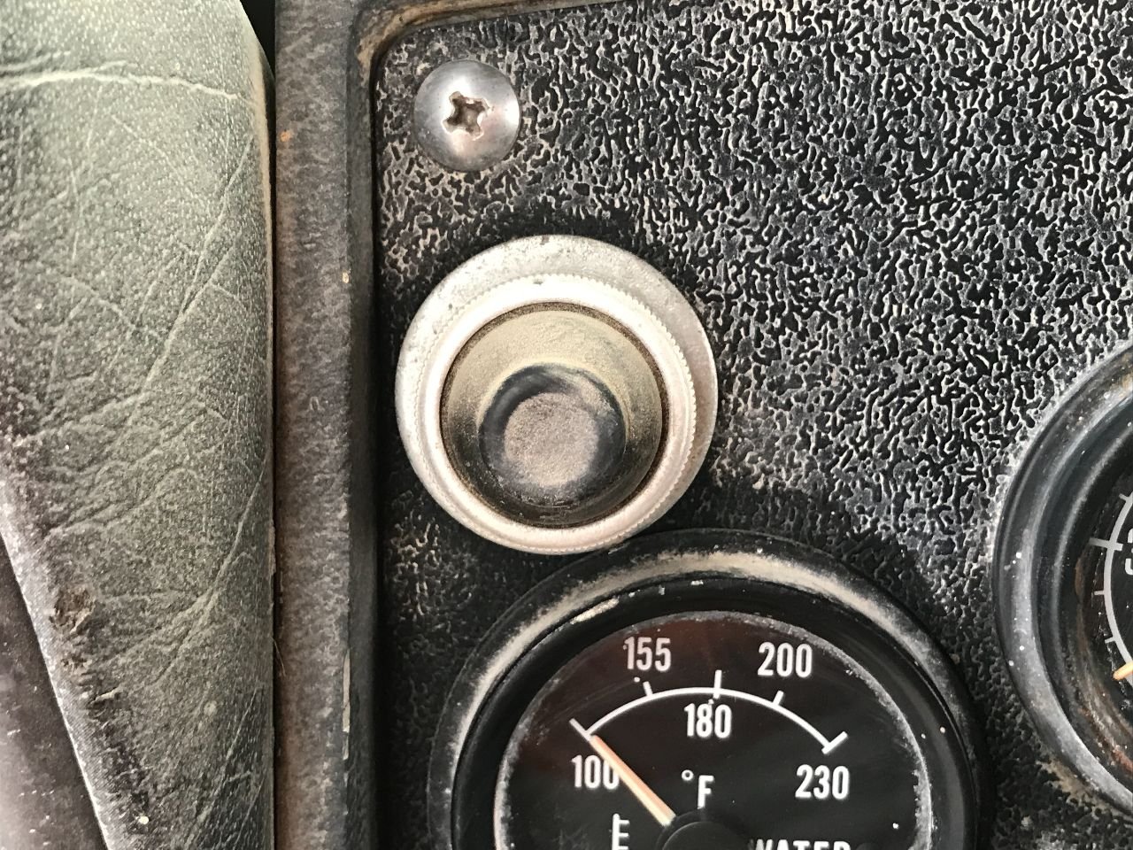 Mack DM600 Dash Panel for Sale