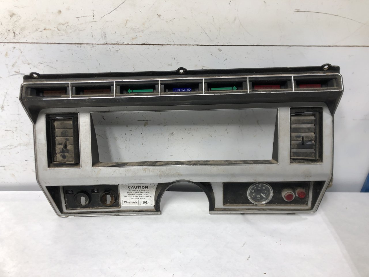 it-pm-oem-flex1 | Ford F700 Dash Panel for Sale