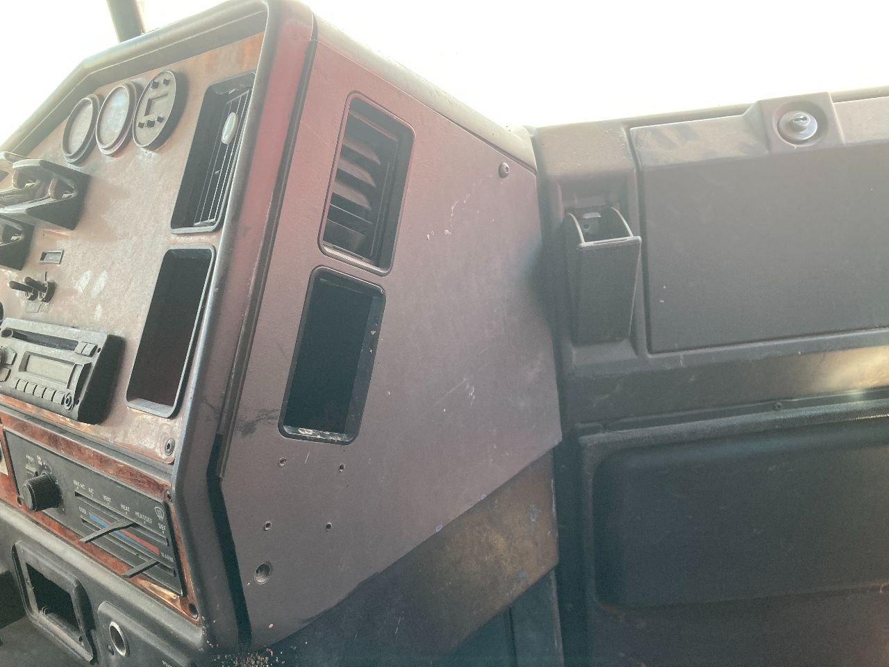 Freightliner FLD120 CLASSIC Dash Panel for Sale