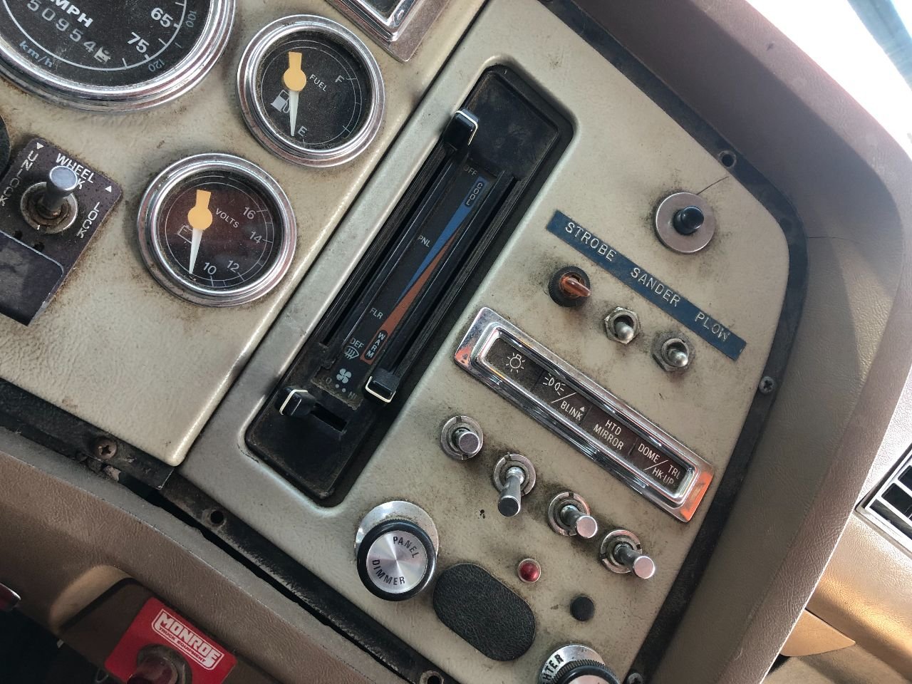 Ford LN8000 Dash Panel for Sale