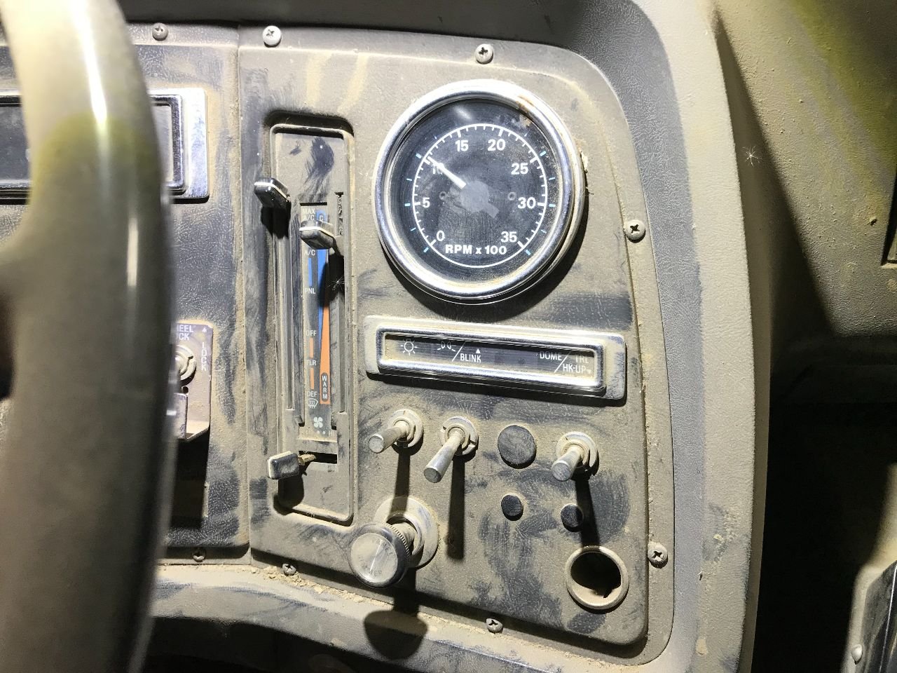 it-pm-oem-flex1 | Ford LTS8000 Dash Panel for Sale