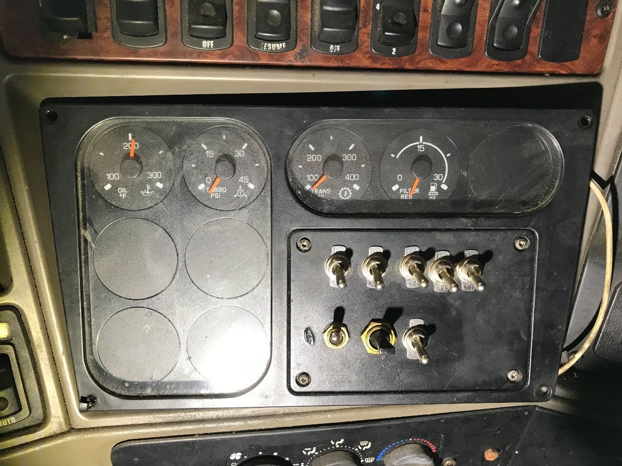 052429129 | Kenworth T2000 Dash Panel for Sale