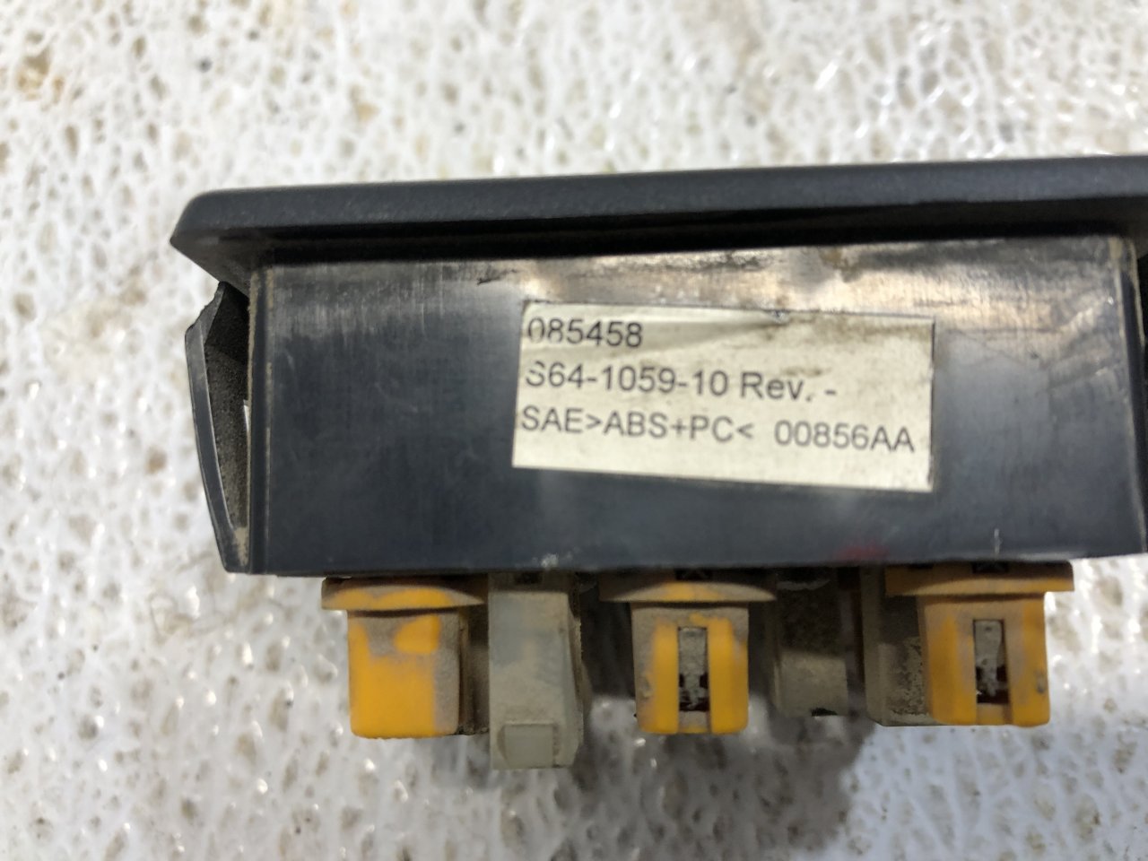 S64-1059-10 | Kenworth T600 Dash Panel for Sale