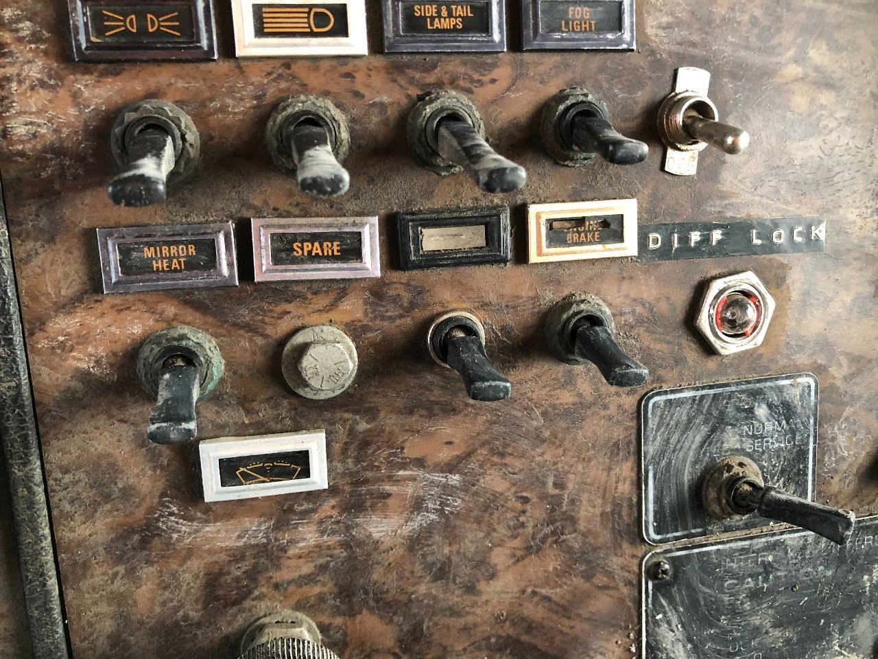 S64-1193-240-REVA15027AA | Kenworth T600 Dash Panel for Sale