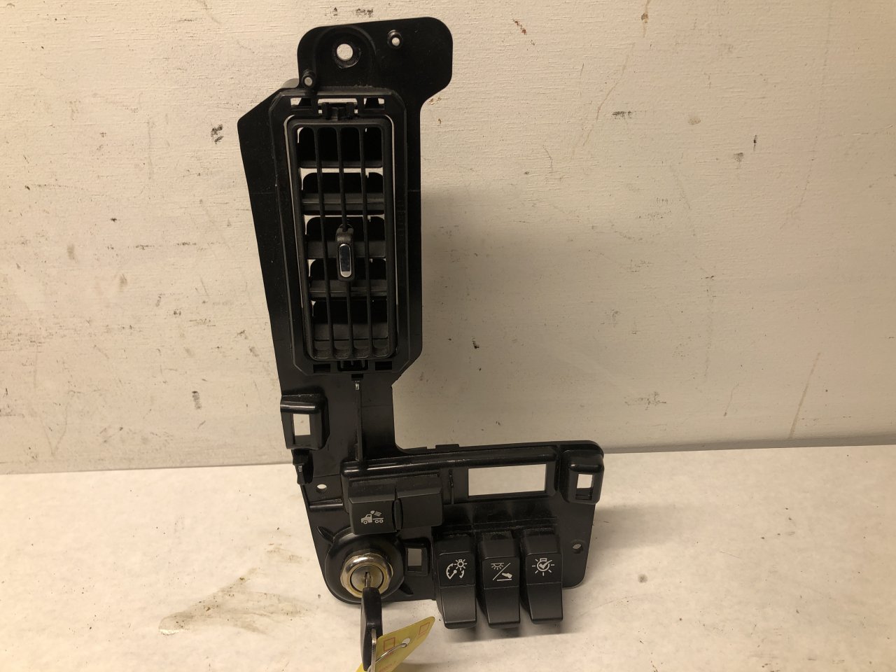 S64-1313-601 | Kenworth T680 Dash Panel for Sale