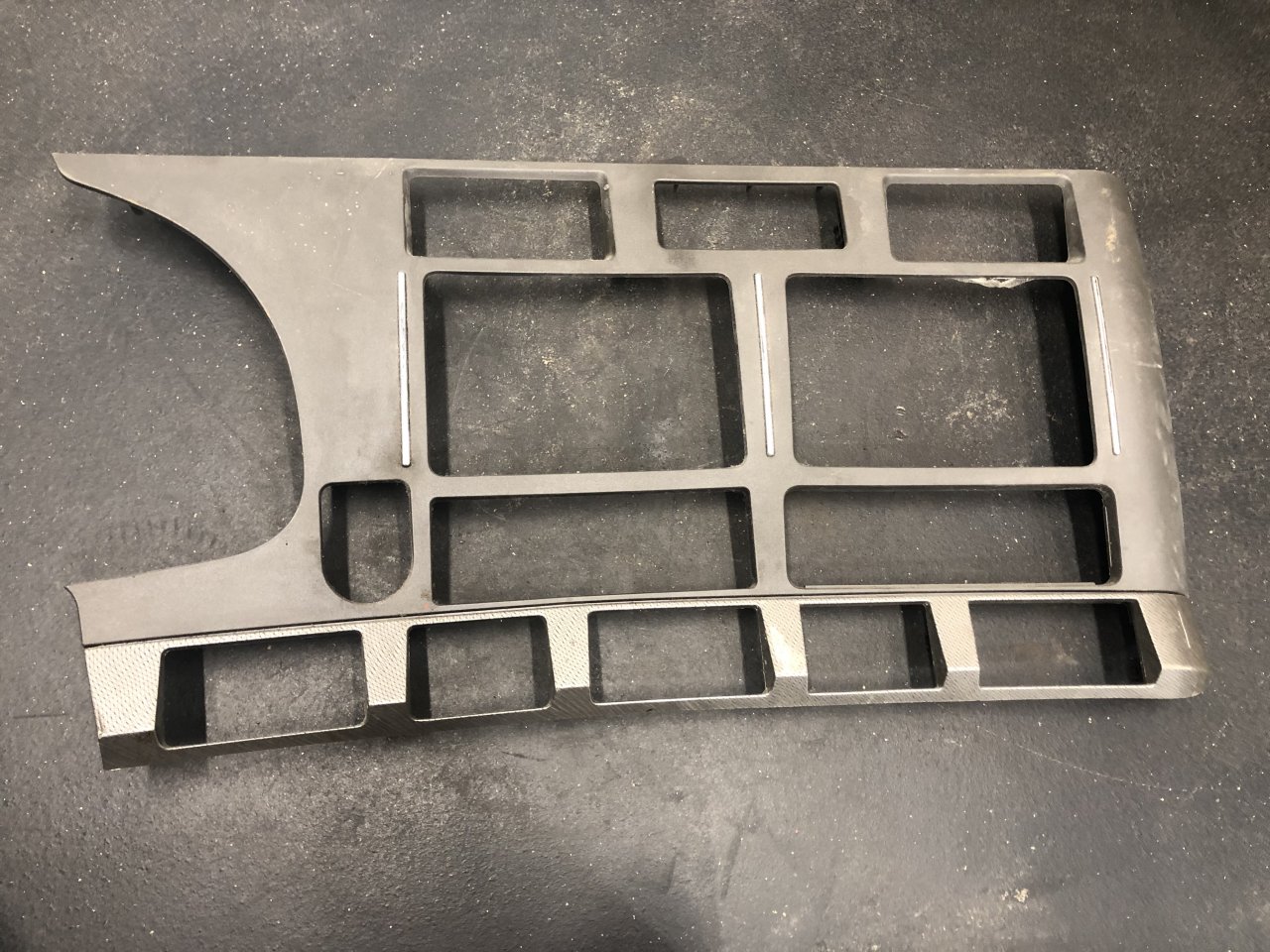 it-pm-oem-flex1 | Kenworth T680 Dash Panel for Sale