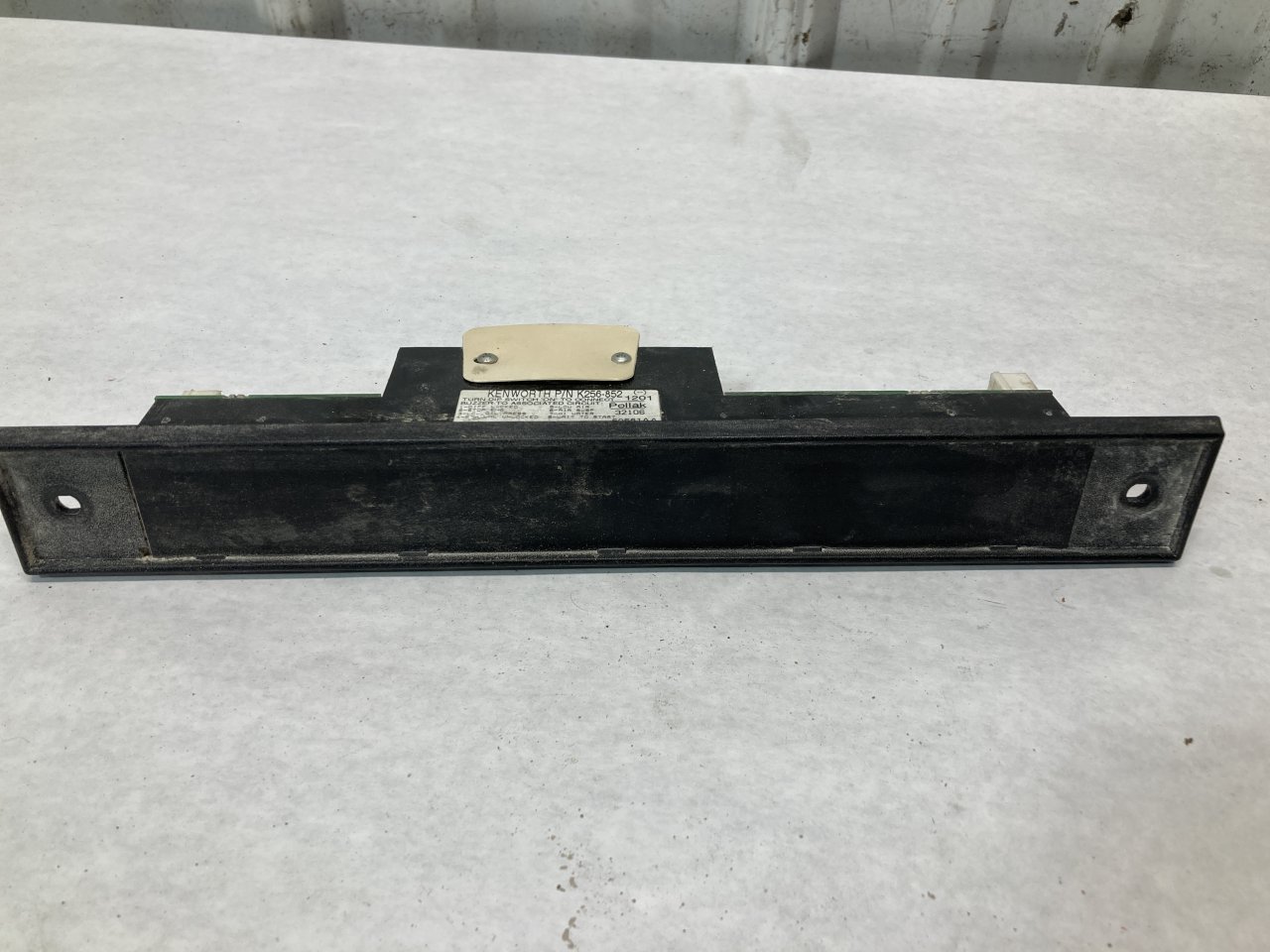 K256-852 | Kenworth T800 Miscellaneous Lighting for Sale