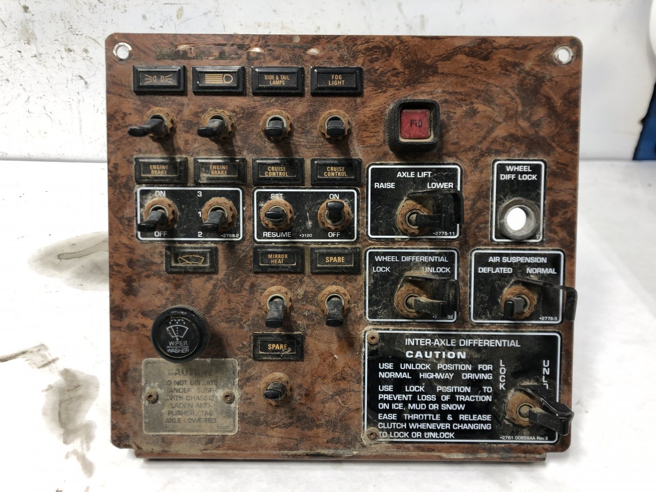 08850AC | Kenworth T800 Dash Panel for Sale