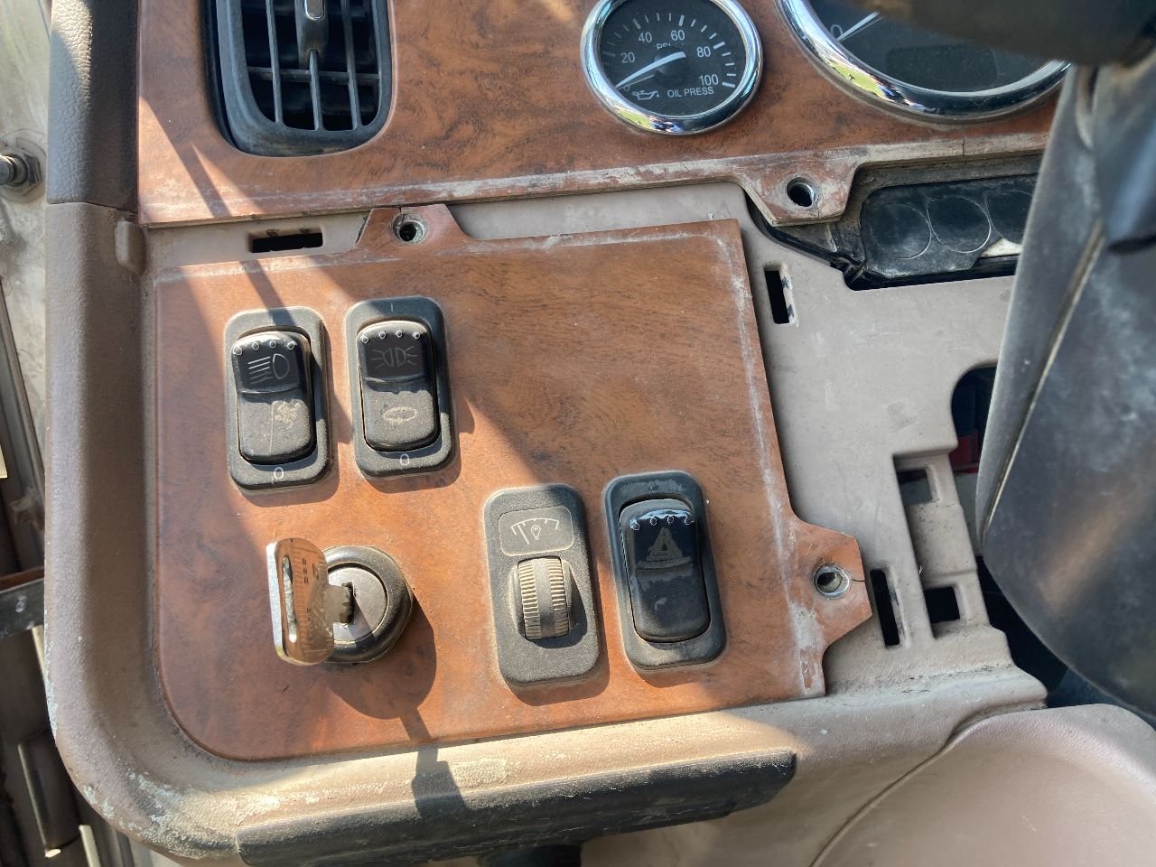 Peterbilt TRUCK Dash Panel for Sale