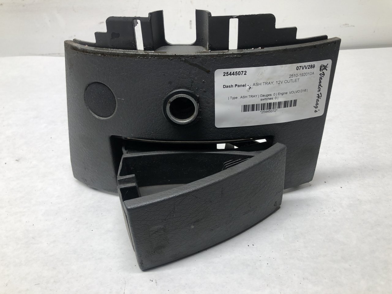 3175622 | Volvo VNL Dash Panel for Sale