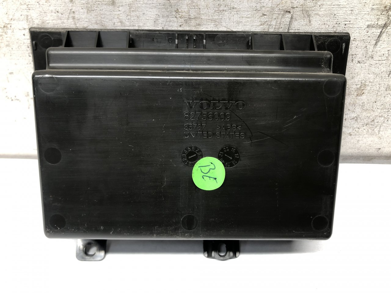 it-pm-oem-flex1 | Volvo VNL Dash Panel for Sale