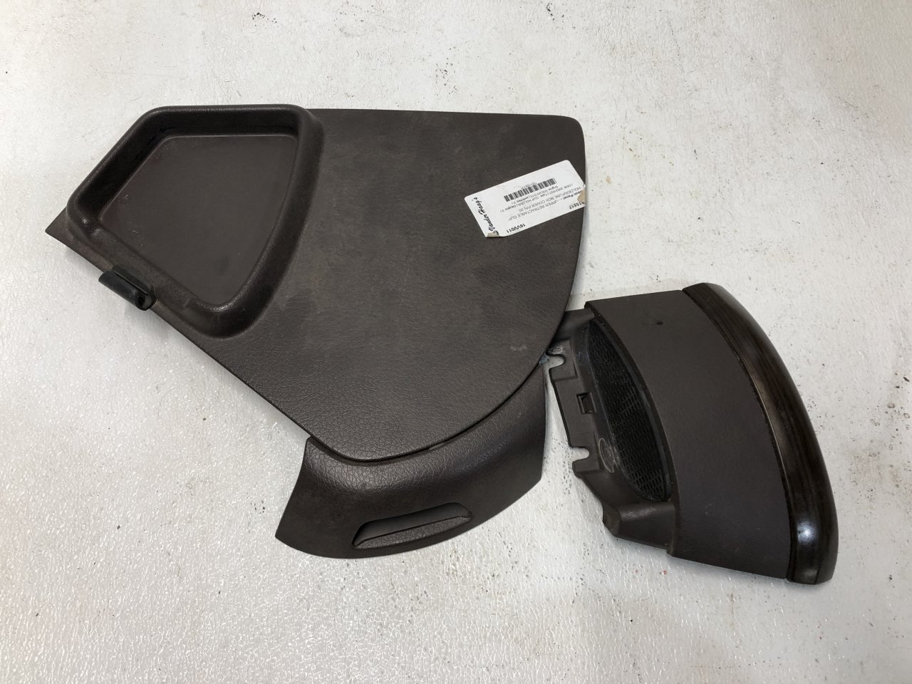 20521627 | Volvo VNL Dash Panel for Sale