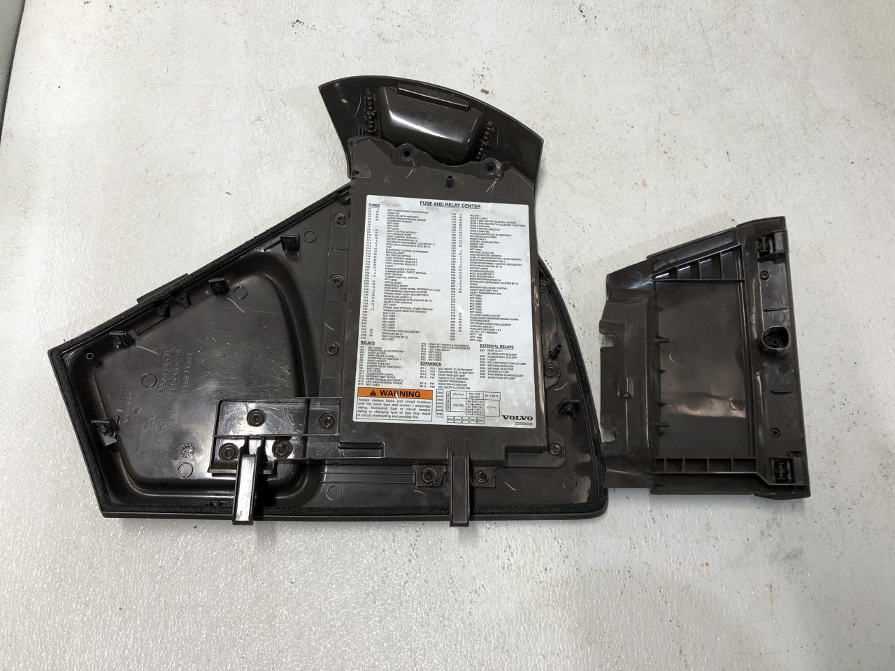 20521627 | Volvo VNL Dash Panel for Sale