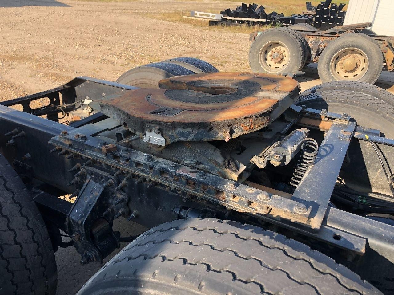 JSK37USA-A-071-1 | Holland FW1226 Fifth Wheel for Sale