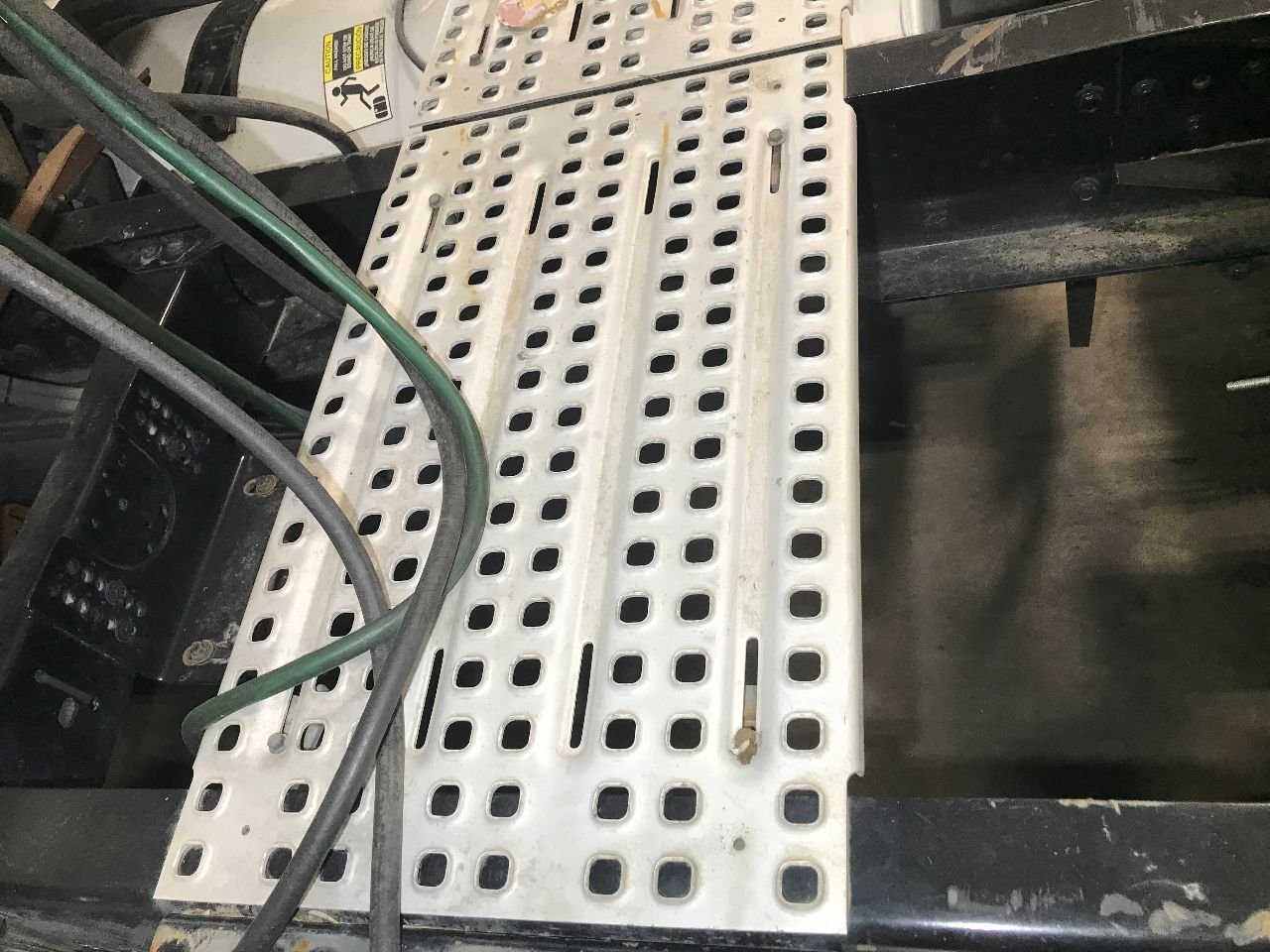 20559519 | Volvo VNL Deckplate for Sale
