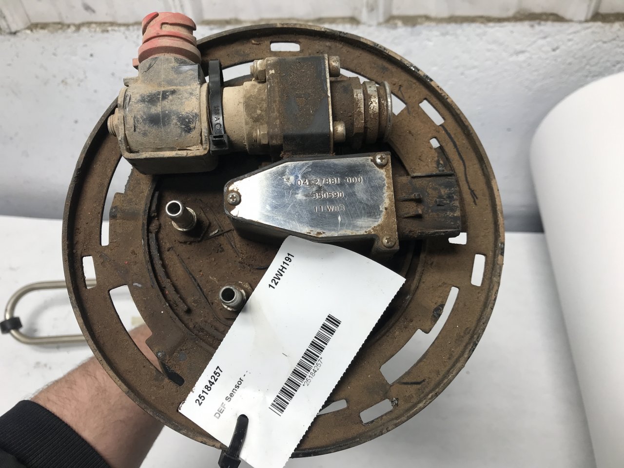 04-27881-000 | Freightliner 114SD DEF Sensor for Sale