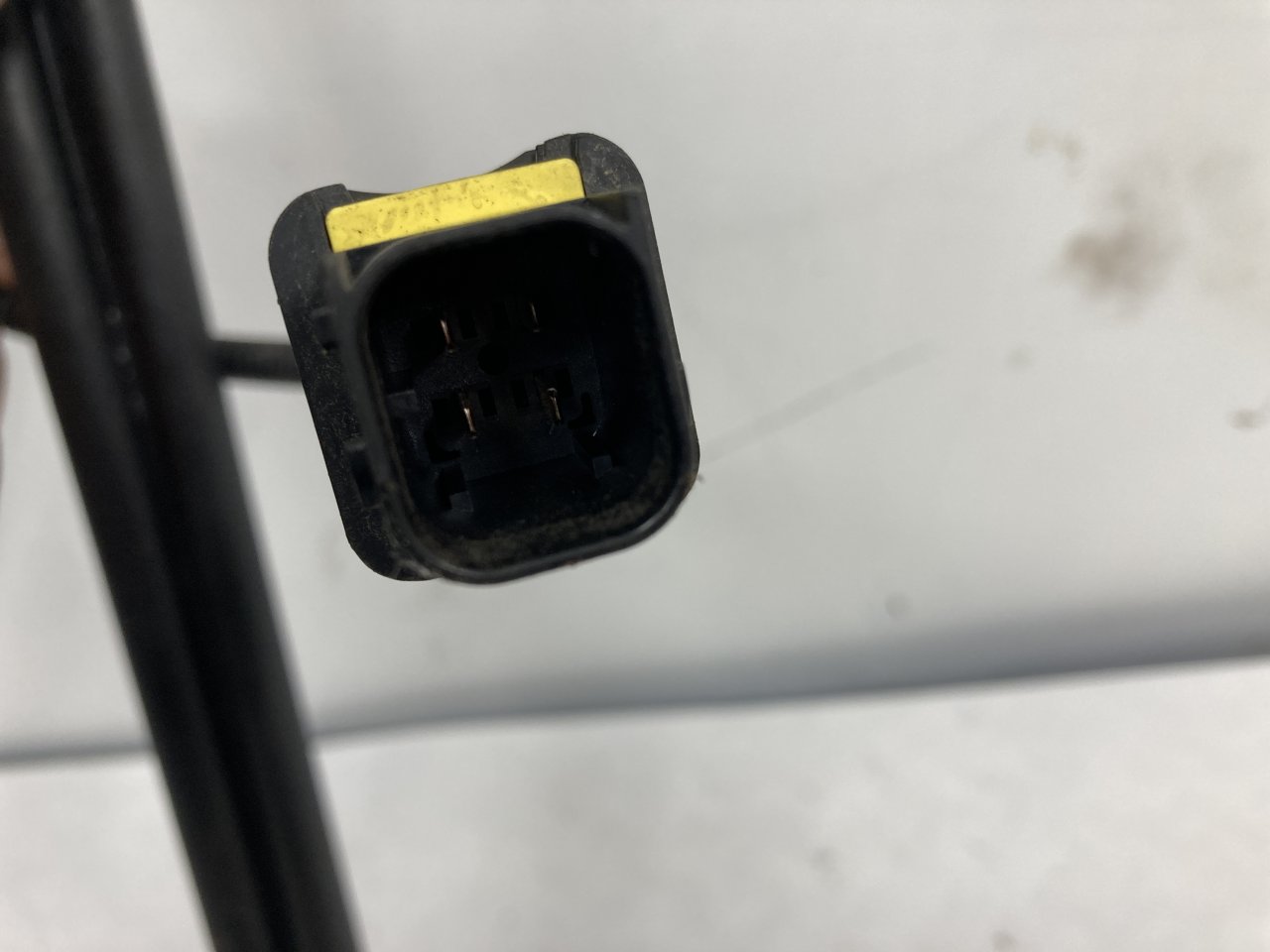 Q21-6167-004 | Peterbilt 579 DEF Sensor for Sale