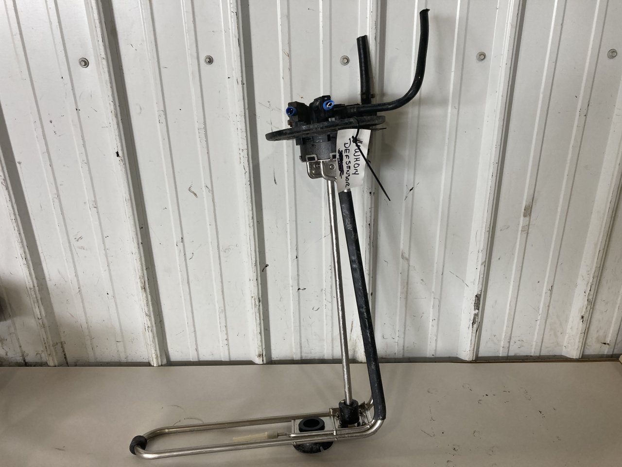 04-30798-001 | Freightliner CASCADIA DEF Sensor for Sale