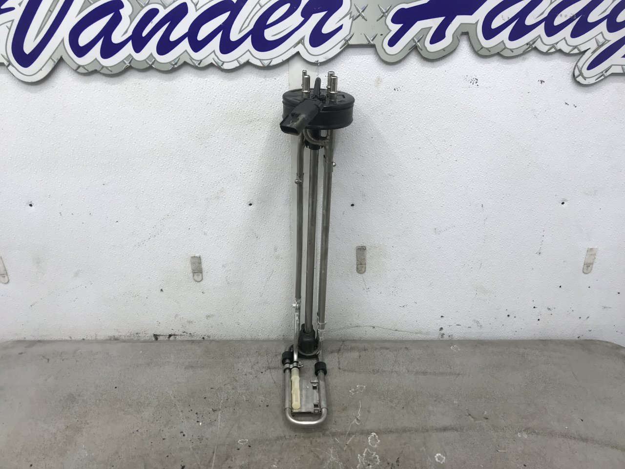 351900-09 | Freightliner M2 106 DEF Sensor for Sale