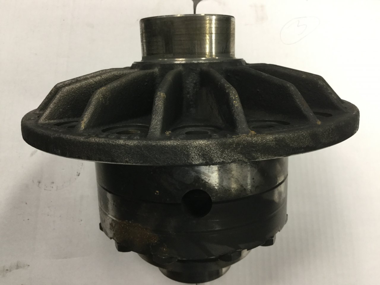 121771 | Eaton 21065S Differential Case for Sale