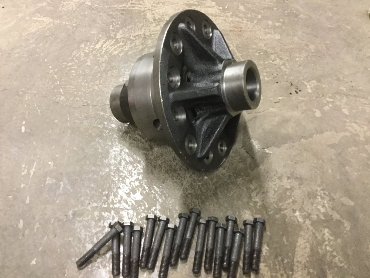 Meritor A2-3235-E-2111 Differential Case for Sale