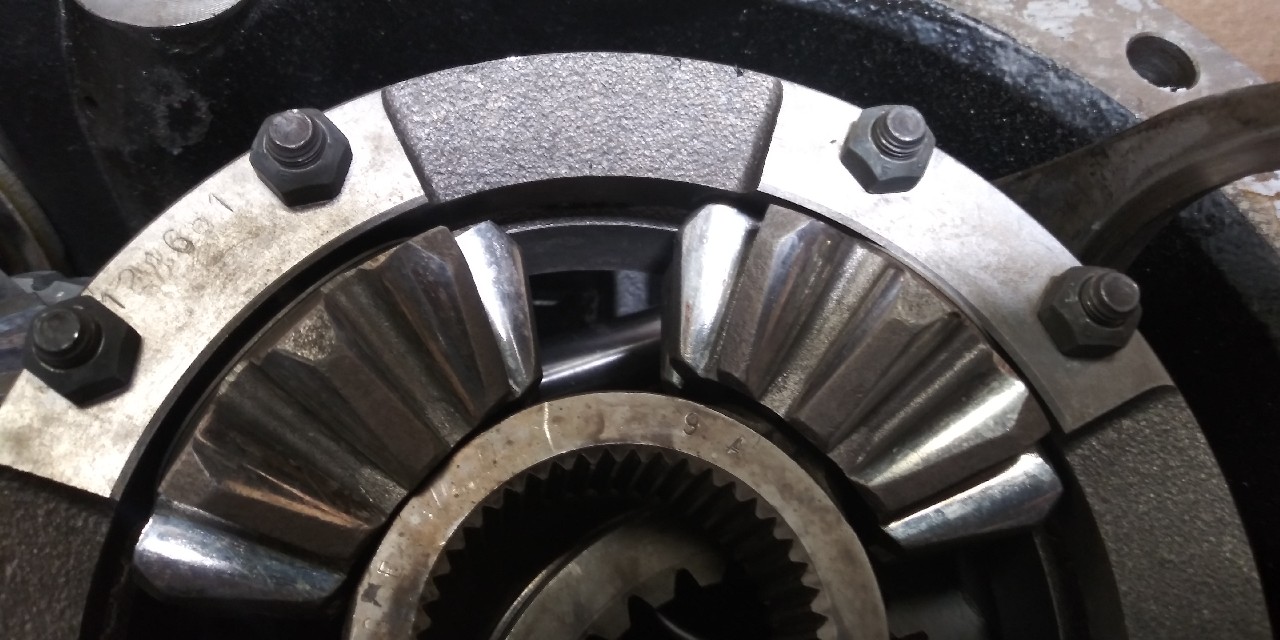 121681 | Eaton DT461P Diff (Inter-Axle) Component for Sale