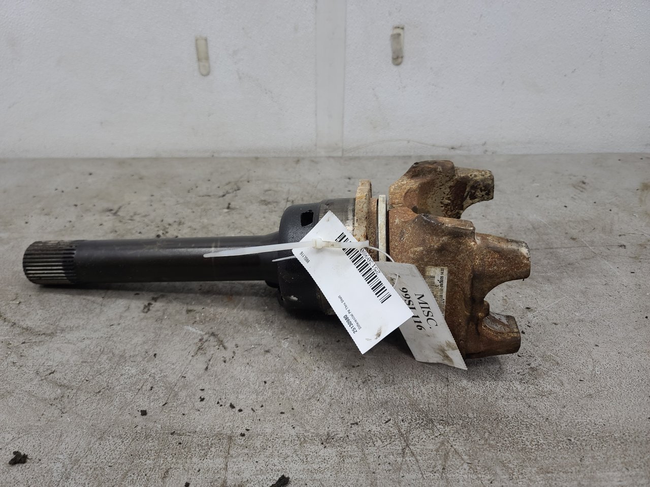 6-4-7631-1X | Meritor RD20145 Pwr Divider Thru Shaft for Sale