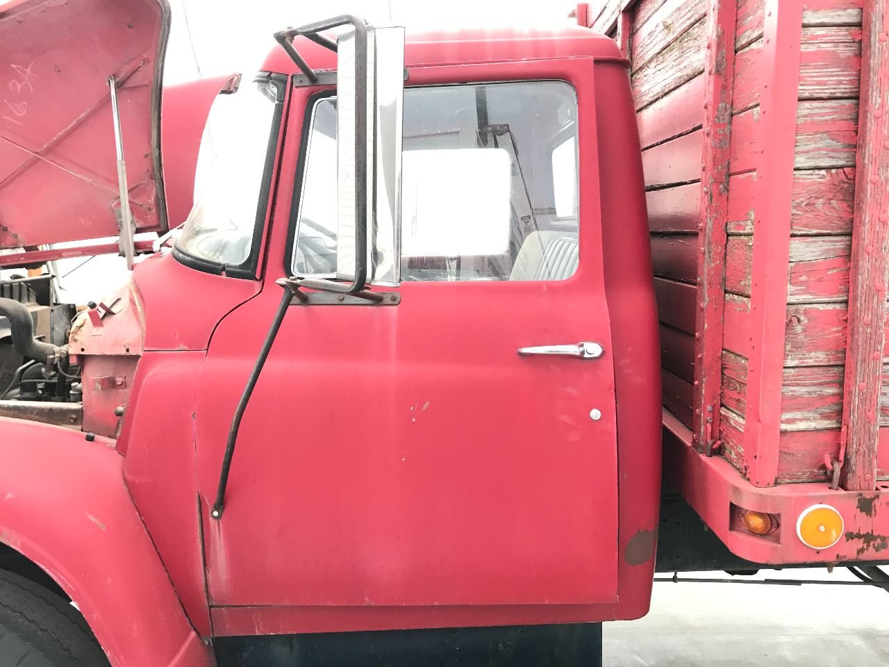 International 1800 LOADSTAR Door for Sale