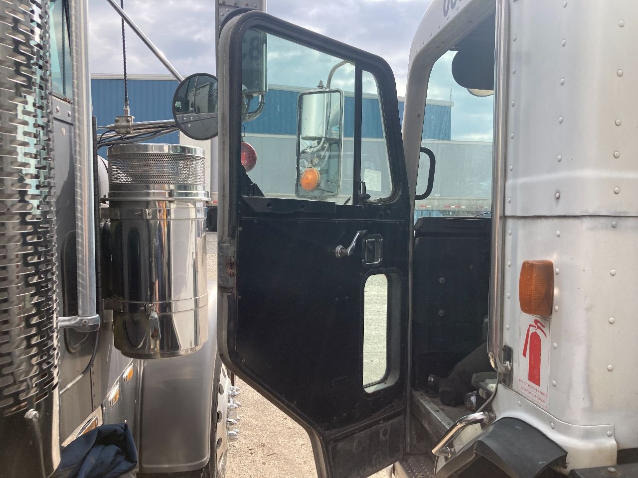 Peterbilt 320 Door for Sale
