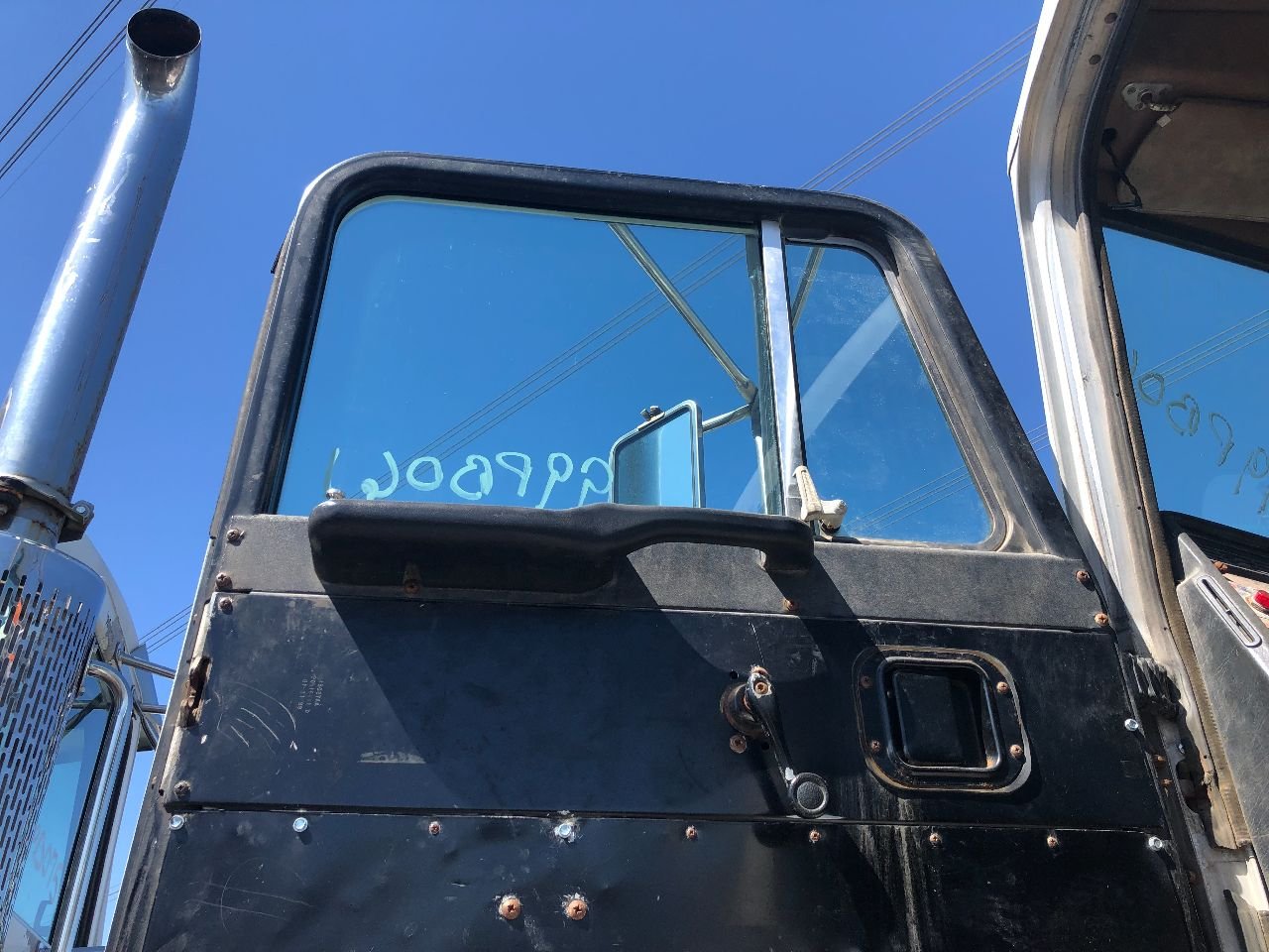 Peterbilt 357 Door for Sale