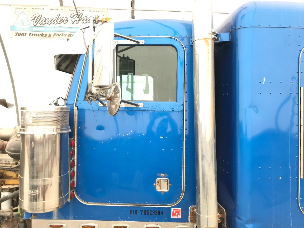 Peterbilt 378 Door for Sale