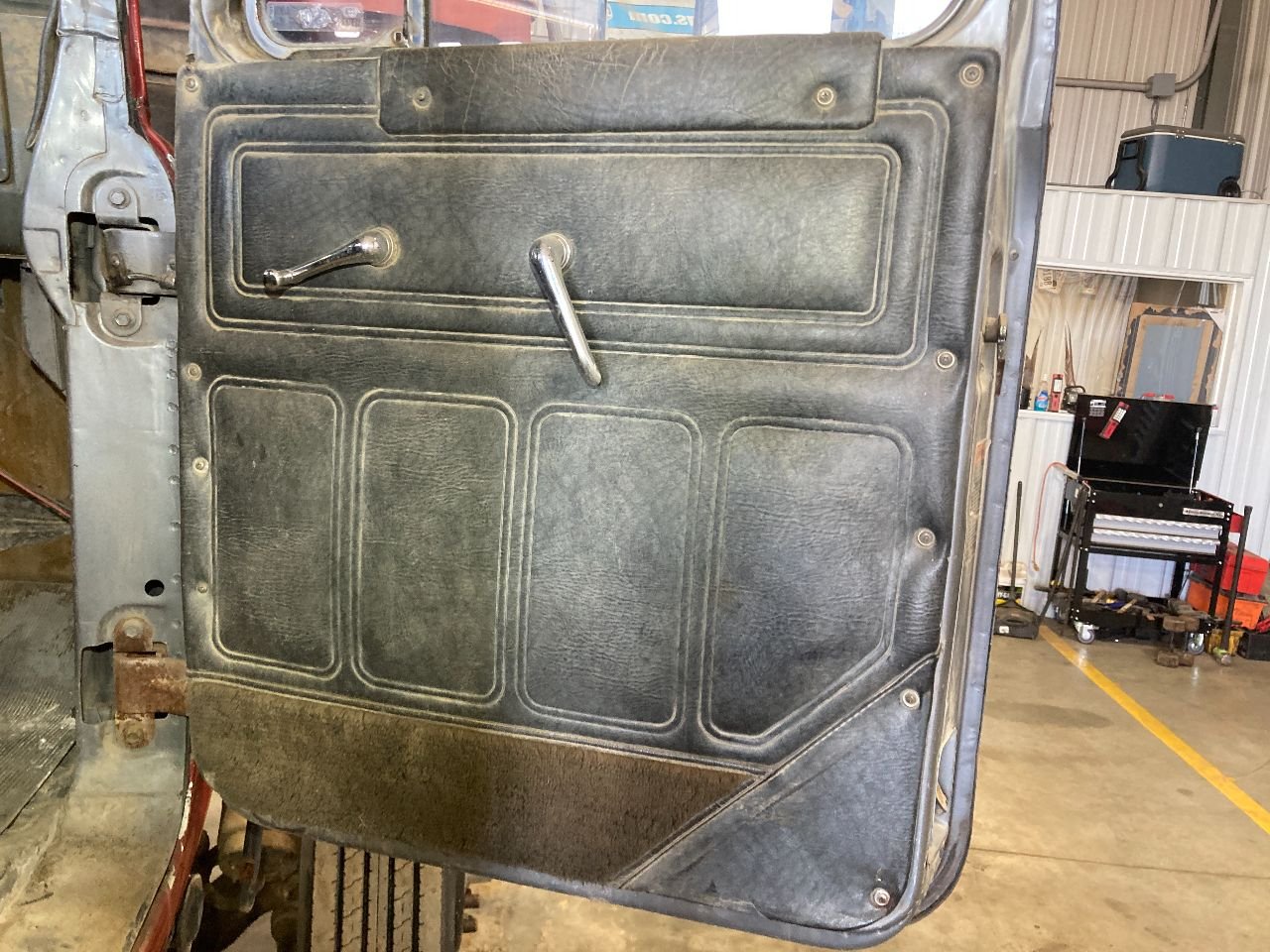 Mack RD600 Door for Sale
