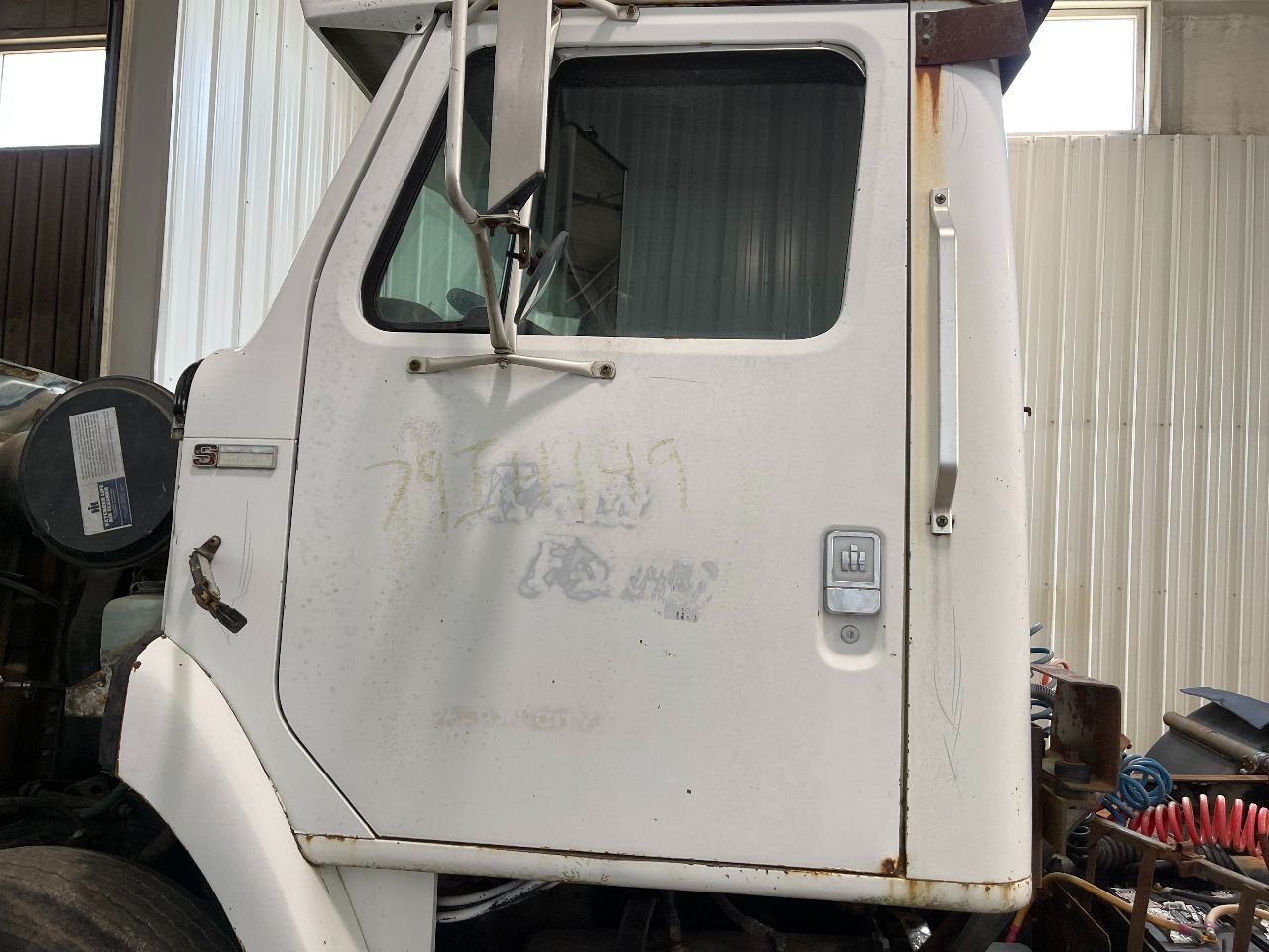 International S2200 Door for Sale