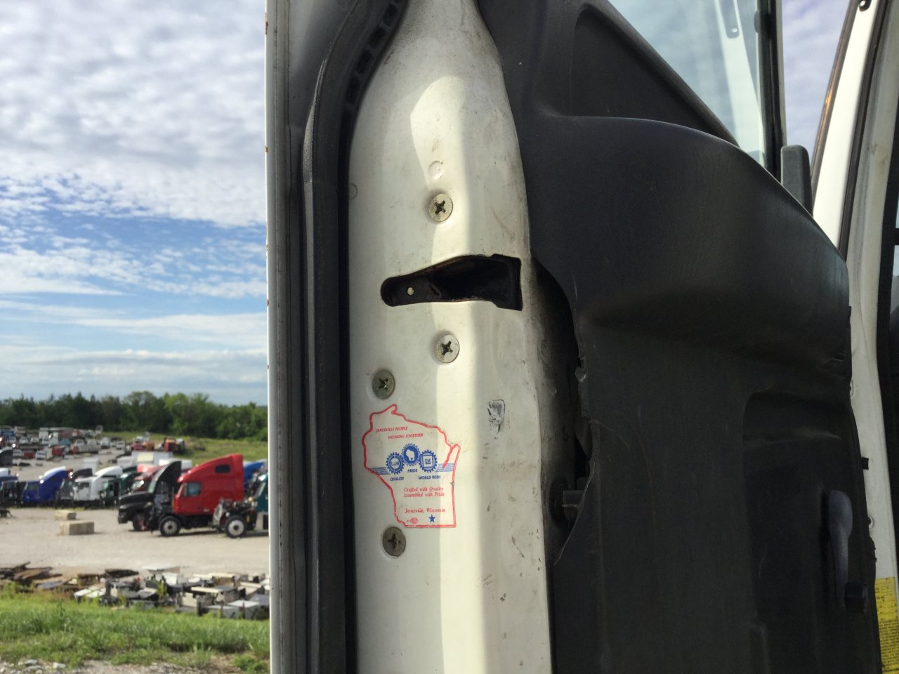 Chevrolet T6500 Door for Sale