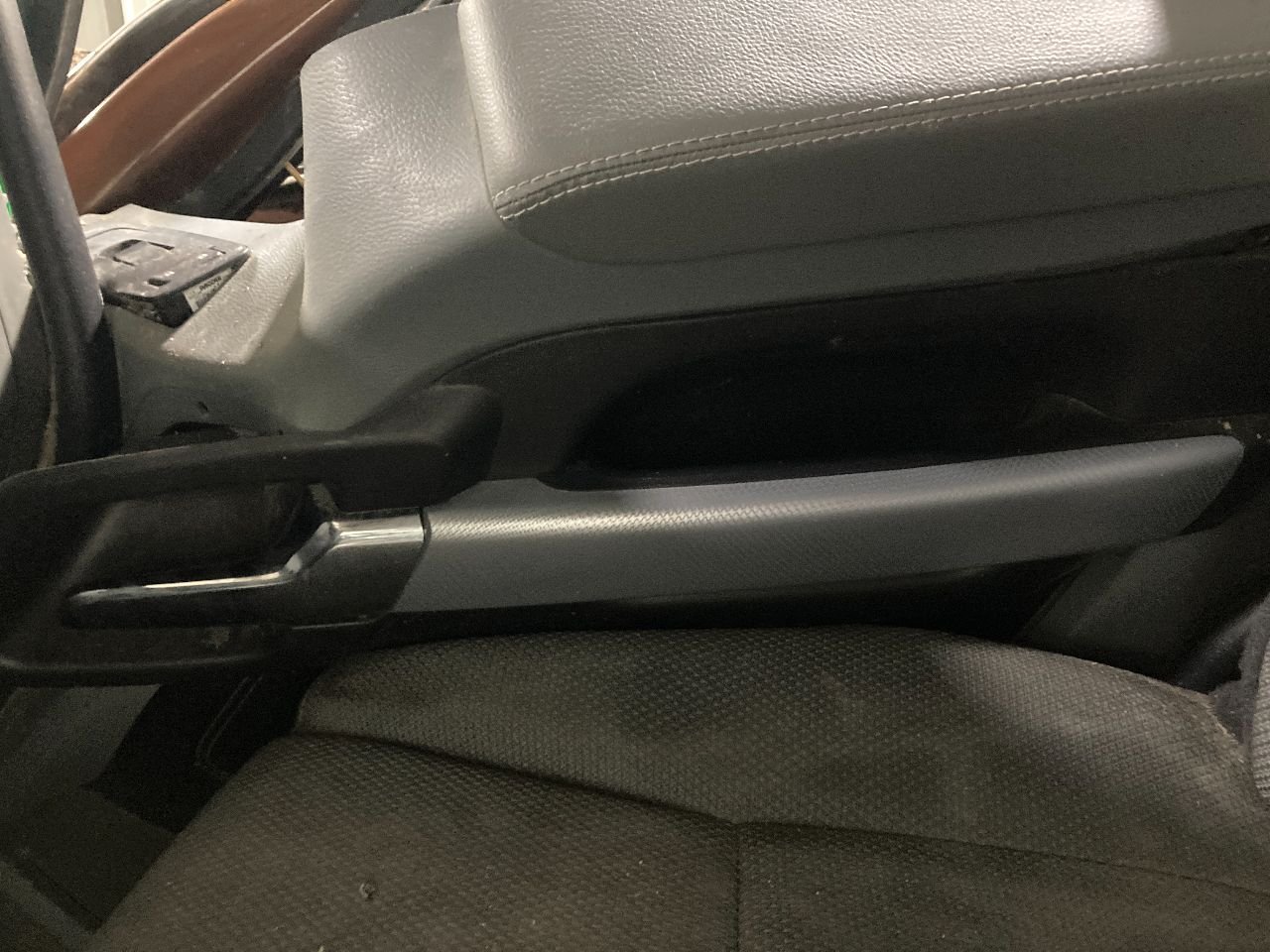 Kenworth T880 Front Door Window Regulator for Sale