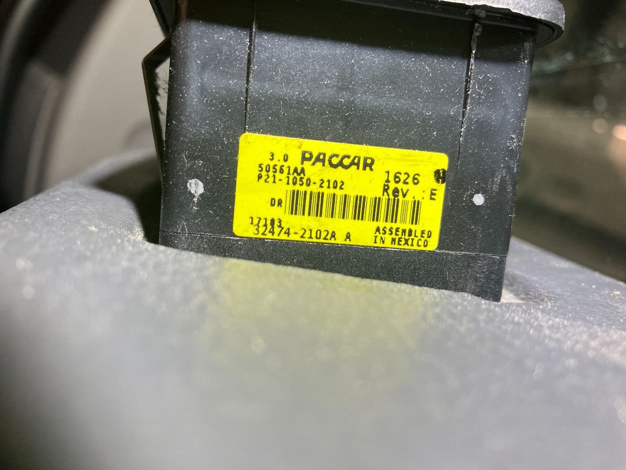 P21-1050-2102 | Peterbilt 579 Door Electrical Switch for Sale