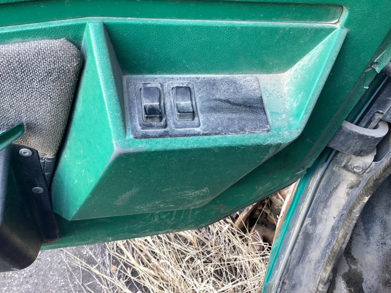 International 8200 Door Electrical Switch for Sale