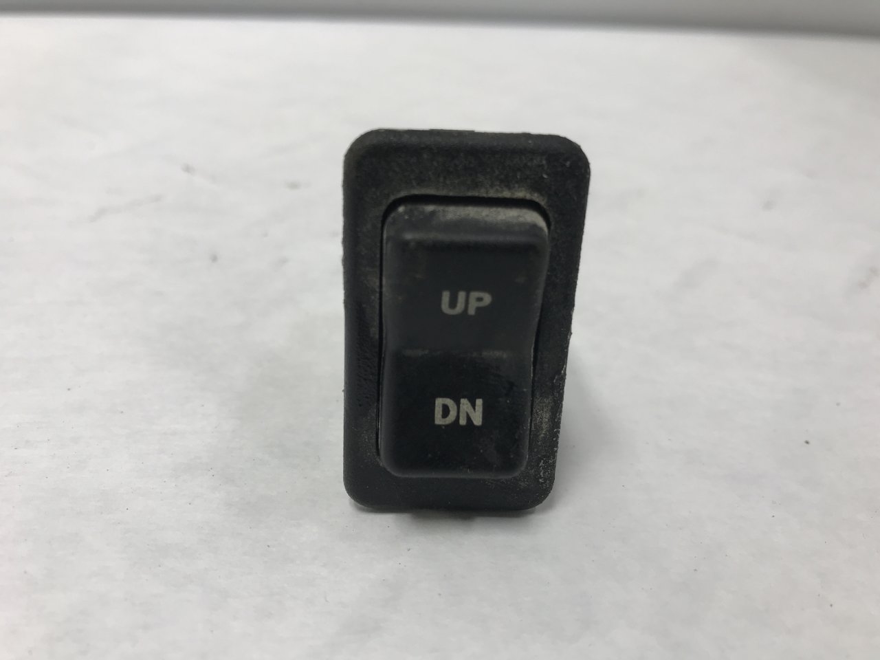 3536495C1 | International 9400 Door Electrical Switch for Sale