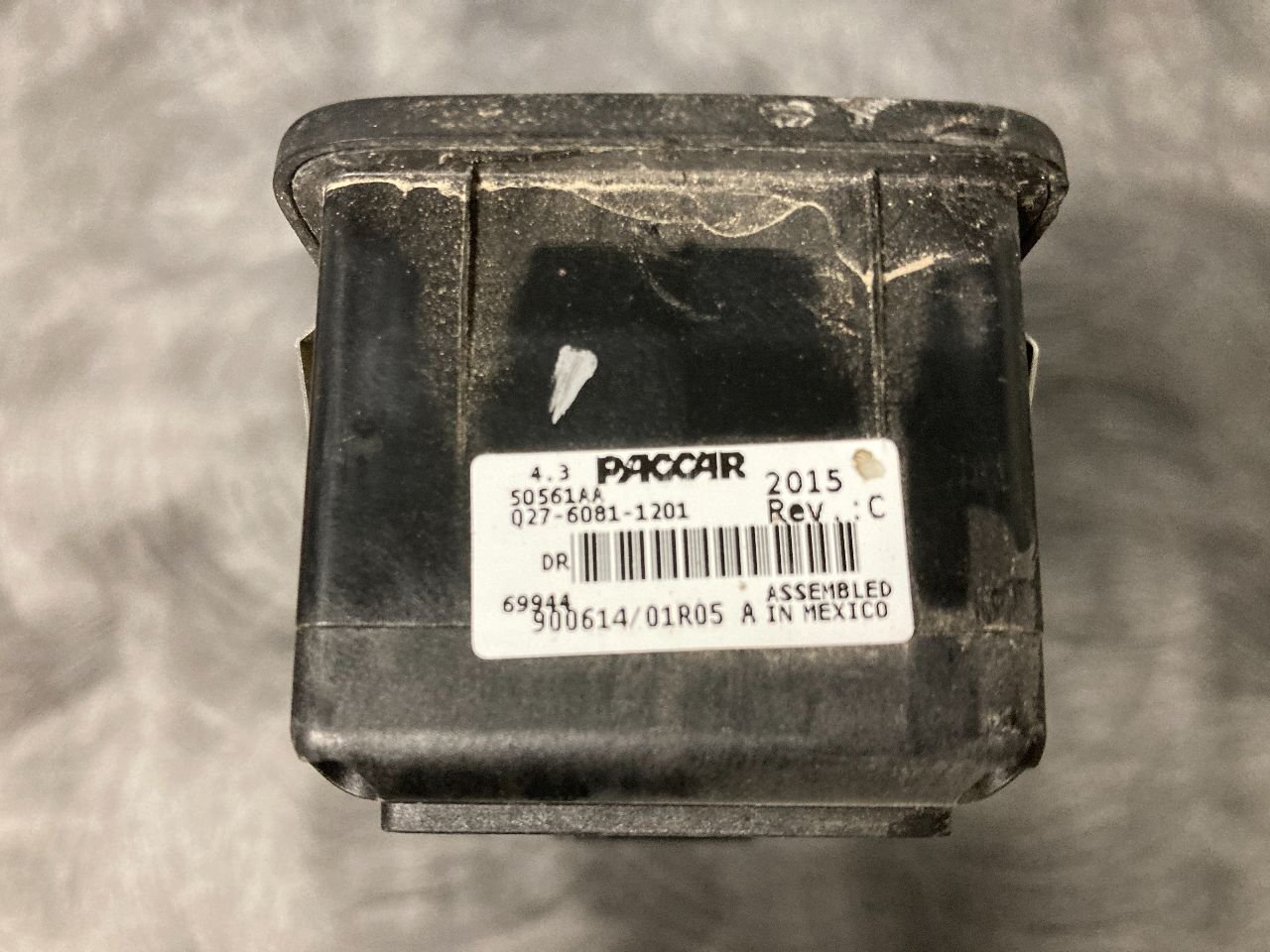 Q27-6061-1201 | Kenworth T880 Door Electrical Switch for Sale