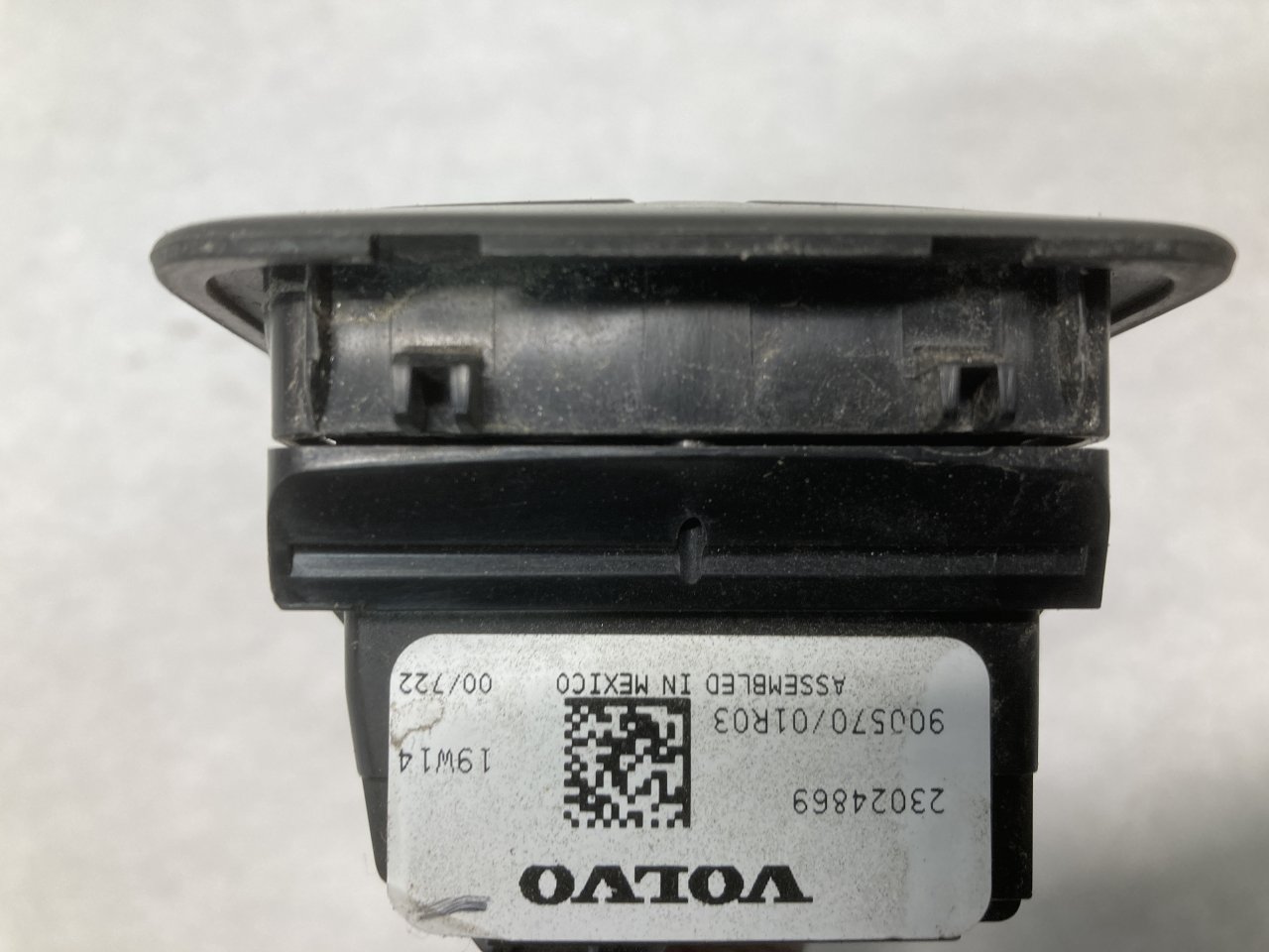 23024863 | Volvo VNL Door Electrical Switch for Sale