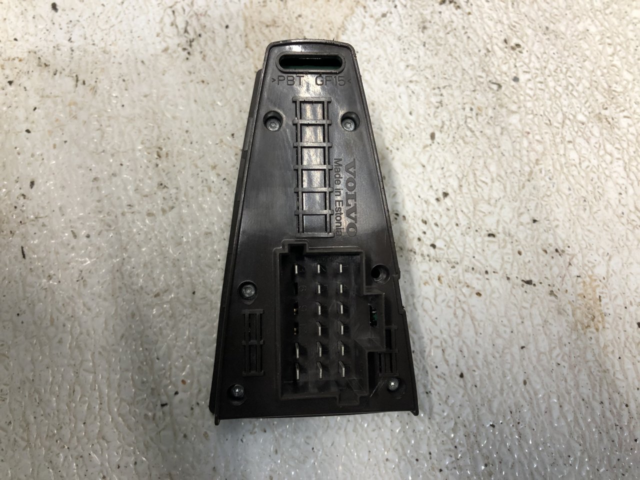 22569484-P02 | Volvo VNL Door Electrical Switch for Sale