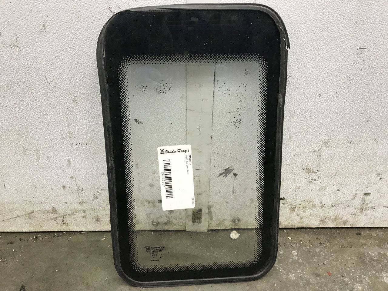 Mack CXU Door Glass for Sale