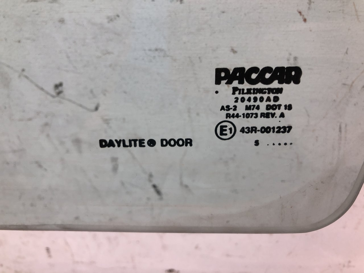 Kenworth T660 Door Glass for Sale