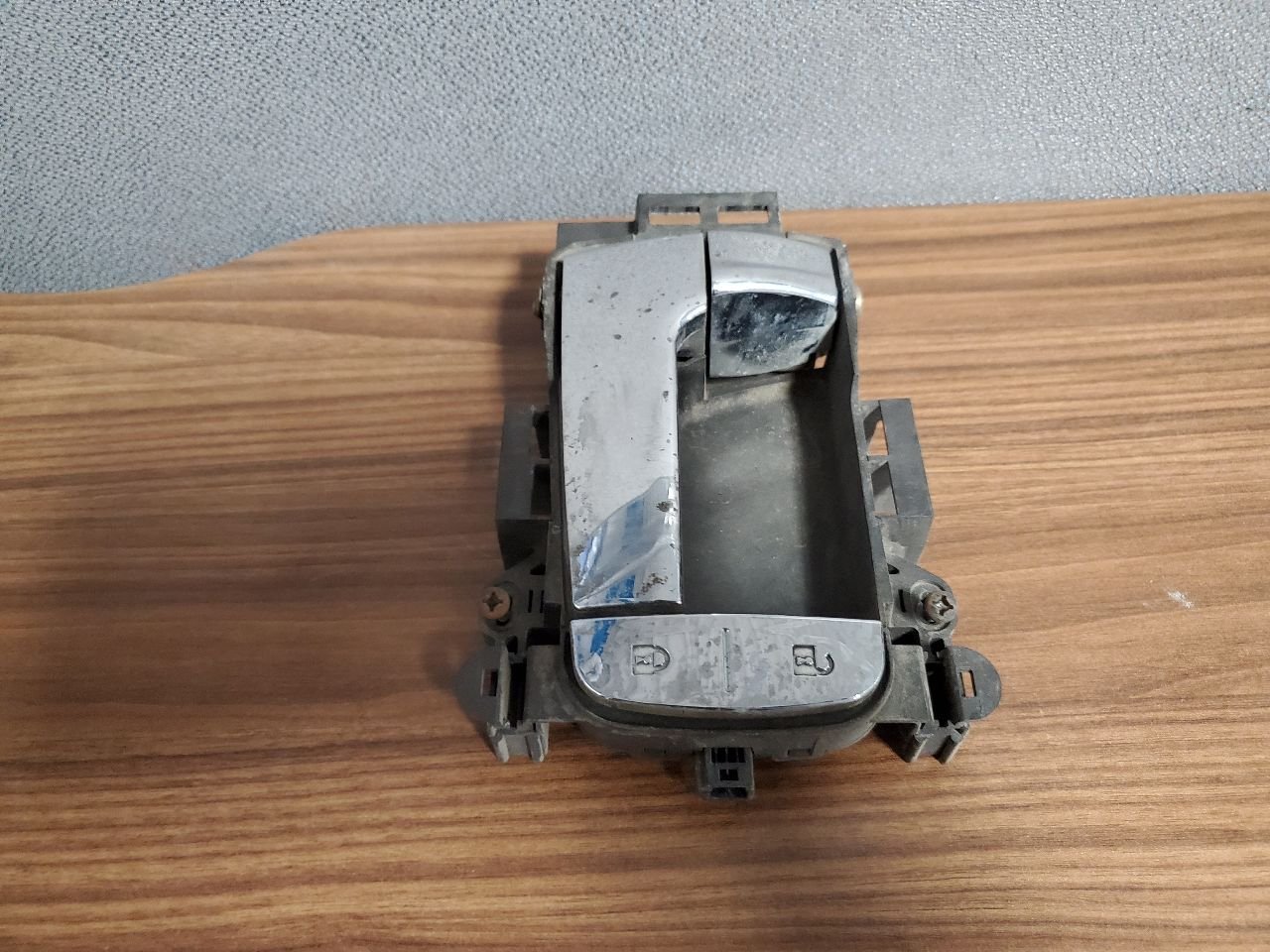 50399AA | Kenworth T600 Door Handle for Sale