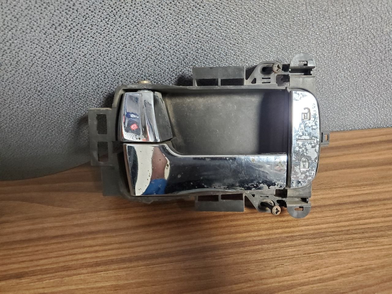 50399AA | Kenworth T600 Door Handle for Sale